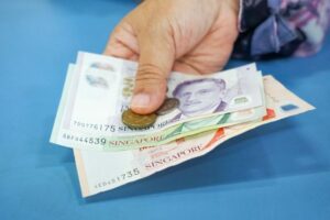 10 Must-Know Etiquette Rules in Singapore