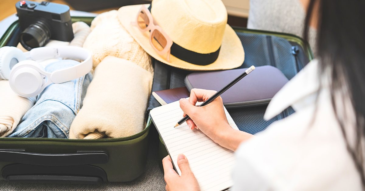 10 Essentials You Must Bring on Your Next Flight